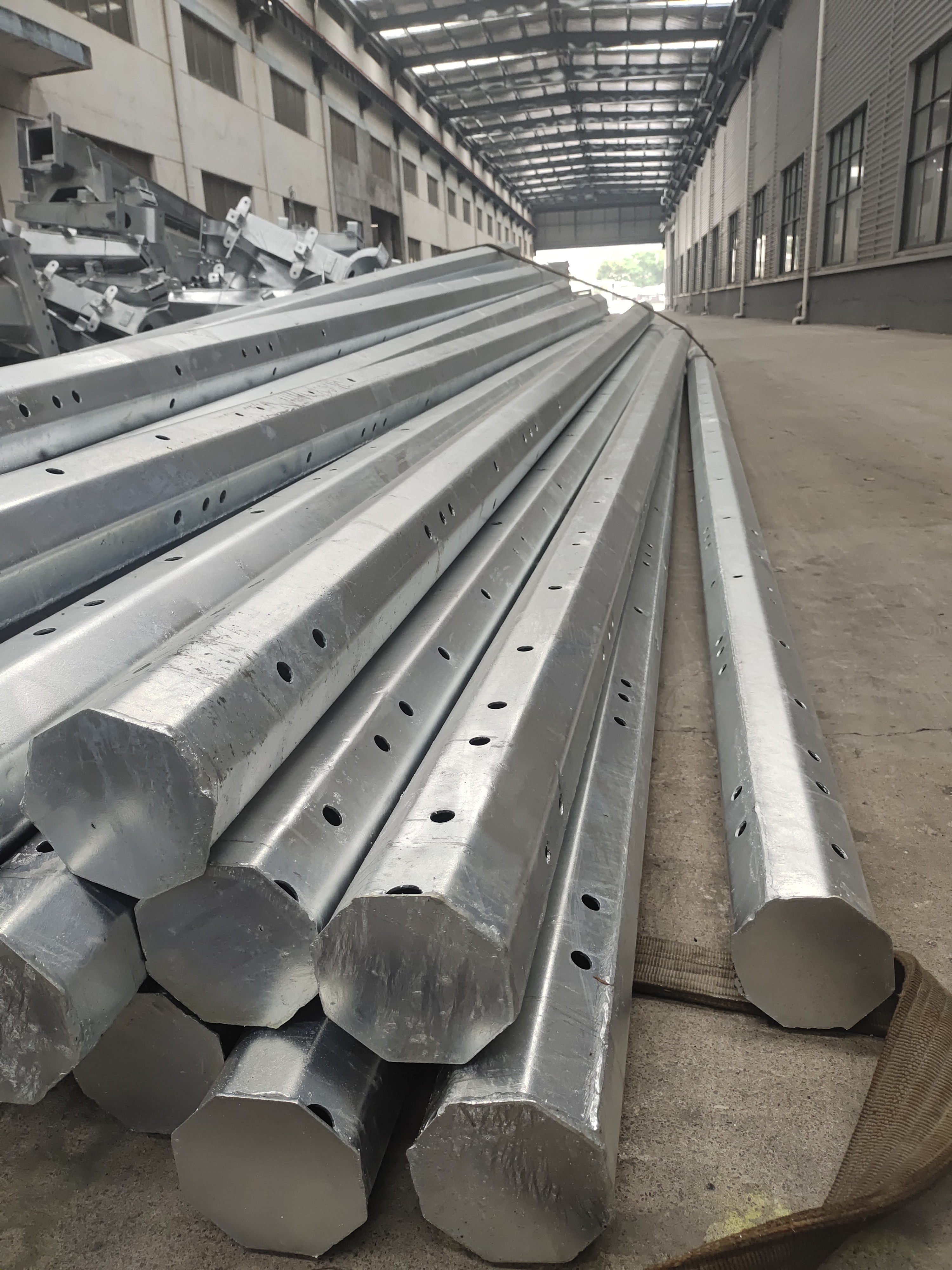 OEM 35FT 40FT 45FT Hot Dip Galvanized Power Distribution Pole