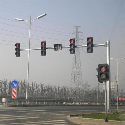 Hot Roll Steel Round Tapered Traffic Signal Pole for Pedestrian Crossing